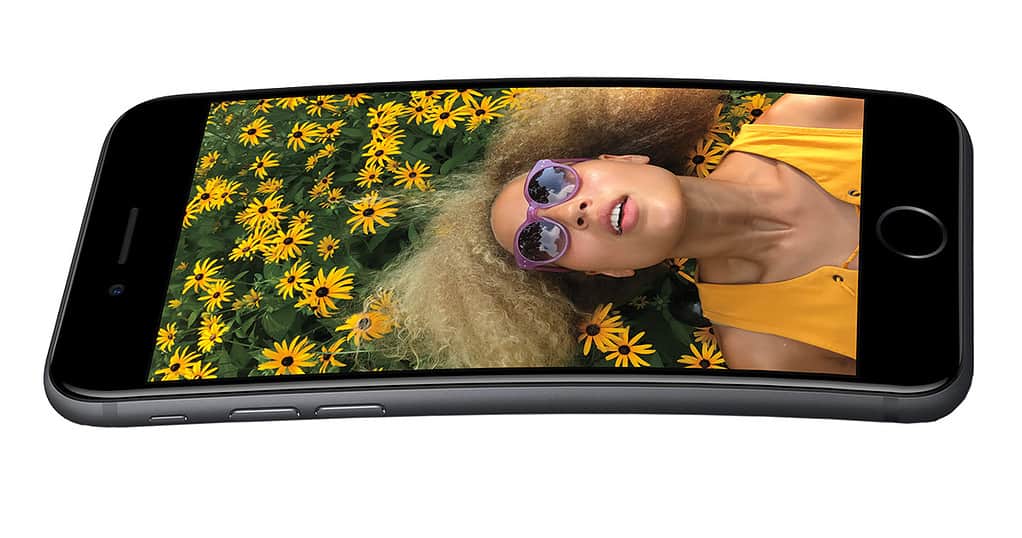 Here's Why a Plastic OLED Display iPhone Is a Good Thing