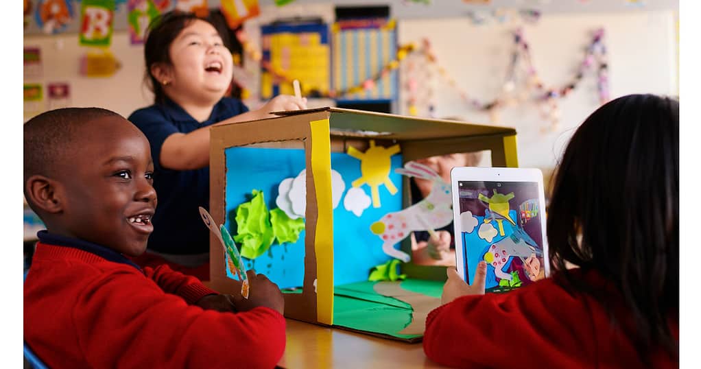 Apple Announces Everyone Can Create Program for Educators