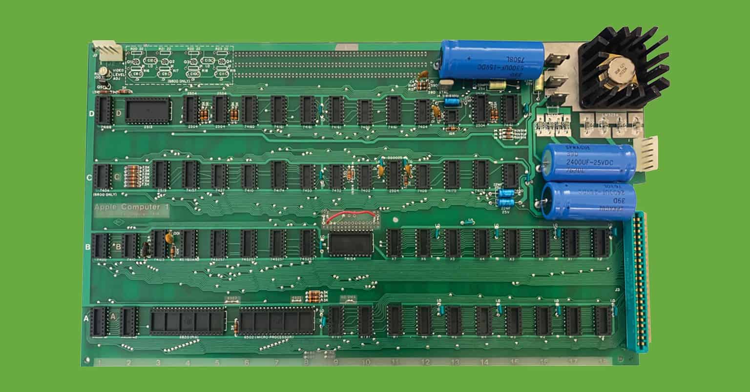 Fully Functional Apple I in Original Box Signed by Steve Wozniak Up for ...