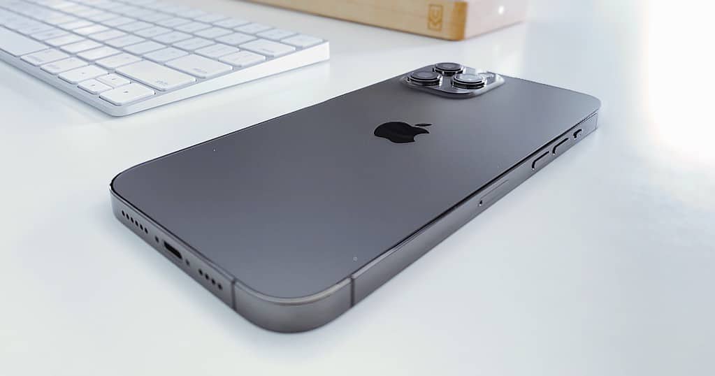 How to Turn Off an iPhone 12