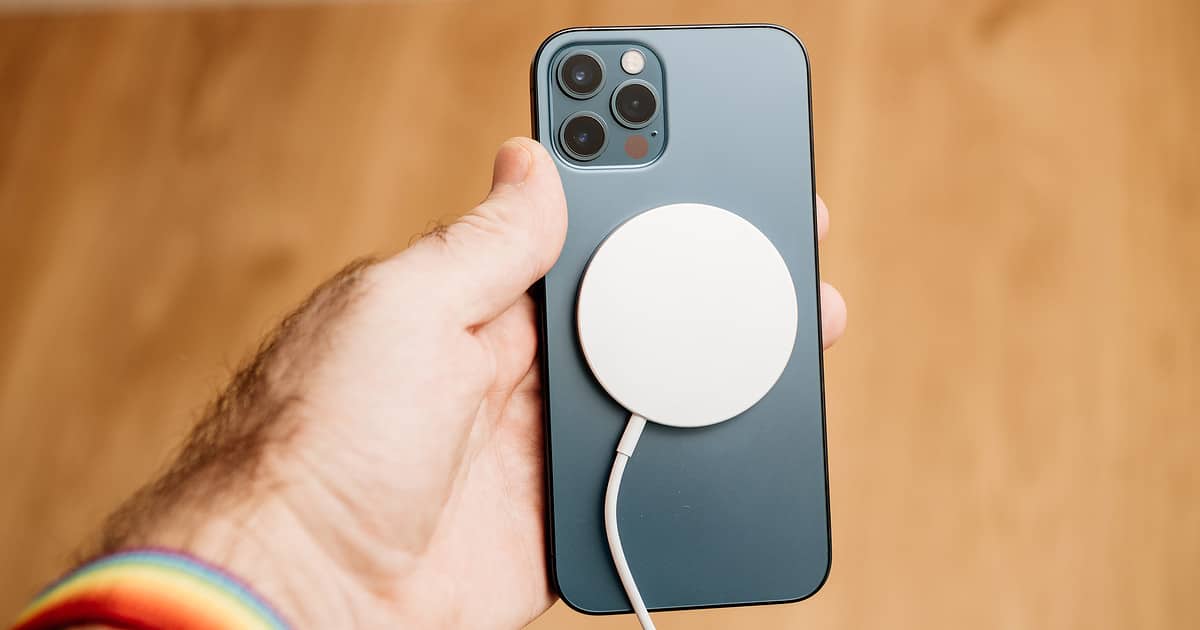 Can iPhone 13 Charge Wirelessly?