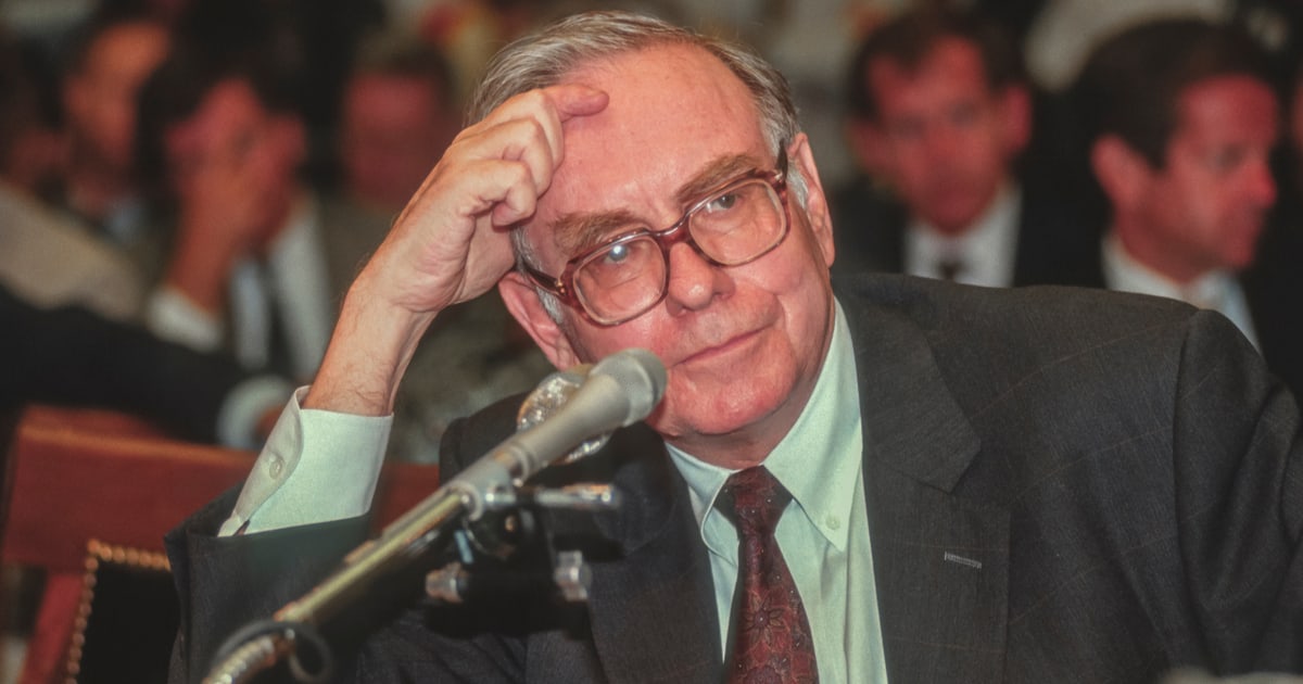 Warren Buffett’s Apple Investment Was Sentimental, Book Reveals