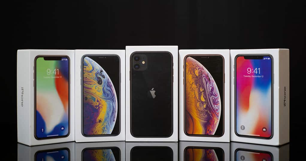 Apple Dominates the Top 10 Smartphones in April 2022 with Five iPhone ...