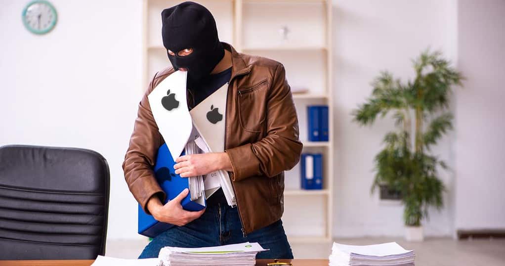 Former Apple Securities Lawyer Pleads Guilty to Six Counts of Insider ...