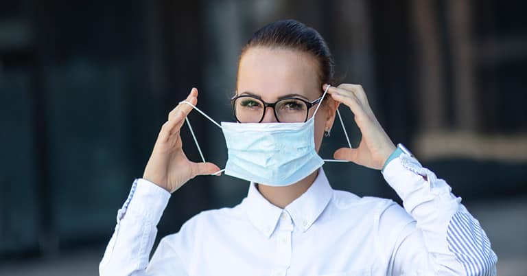 Apple No Longer Requires Its Corporate Employees to Wear Face Masks