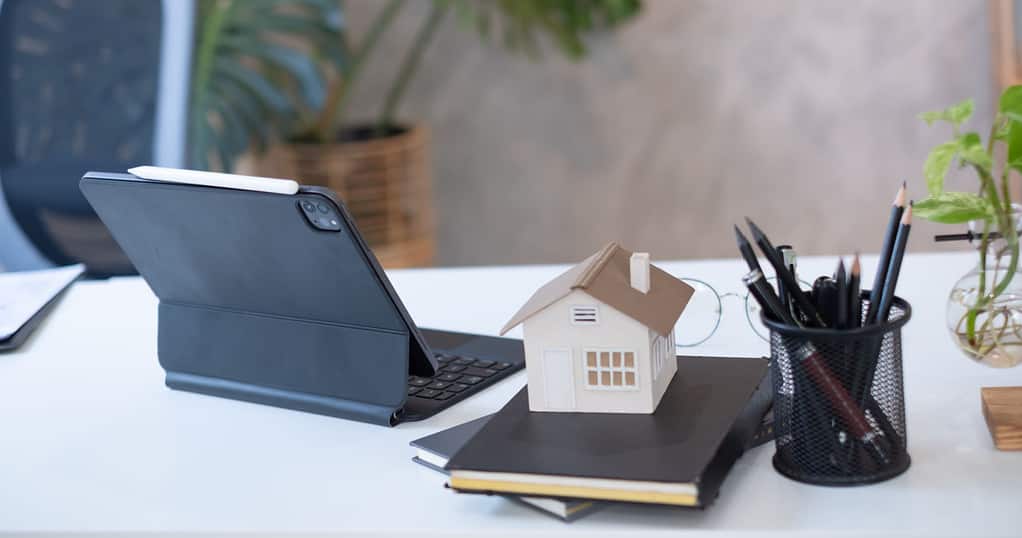 5 Gift Ideas for the Work-From-Home Folks on Your Shopping List