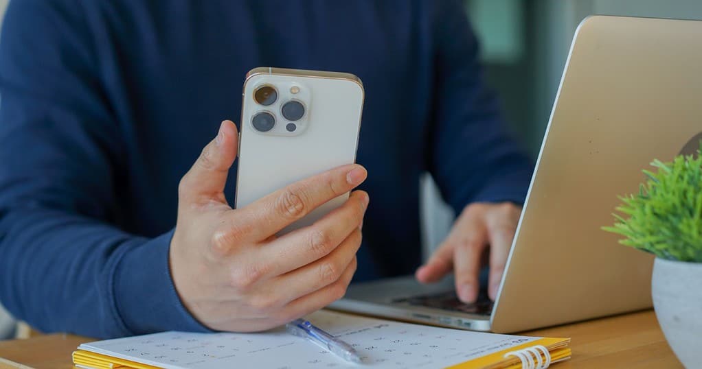 Unblock Your iPhone Camera: Causes and Solutions