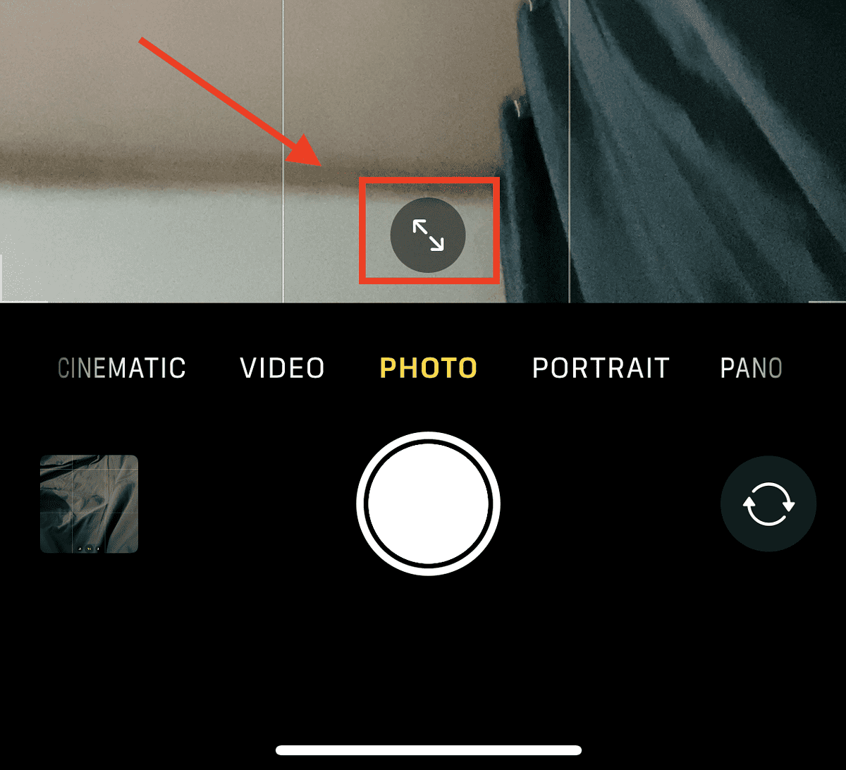 Try These iPhone Selfie Shortcuts for Easier Photos of Yourself