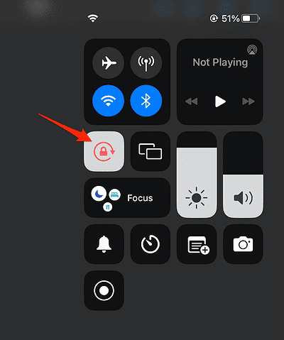 How to Make the Keyboard Bigger on iPad