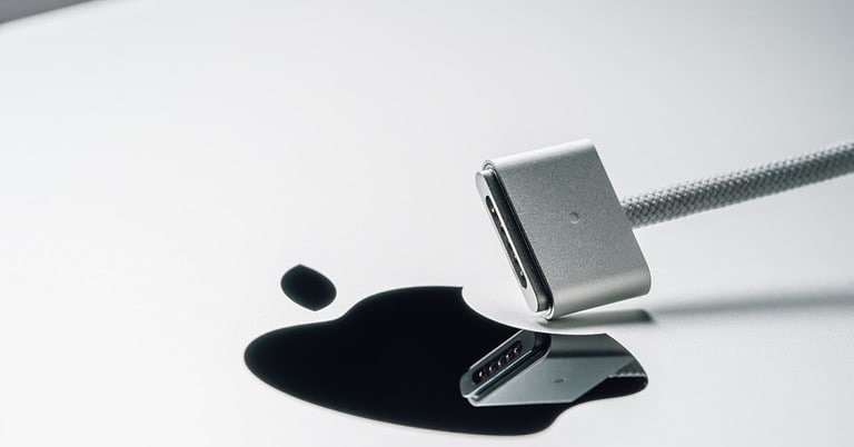 MacBook says Charging When Not Plugged In