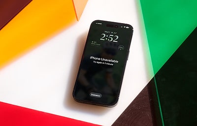 4 Expert Ways to Unlock iPhone Without a Passcode or Face ID