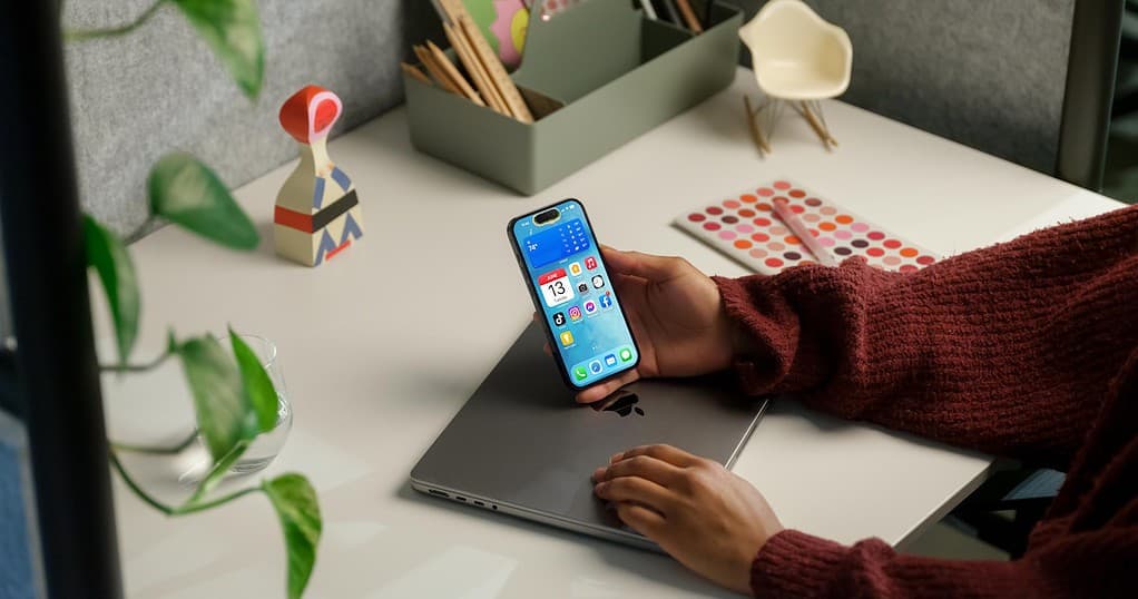 Fix for iPhone Camera Indicator Always On