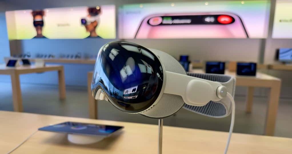 Affordable Vision Pro May Have Bigger But Lower Resolution Displays ...