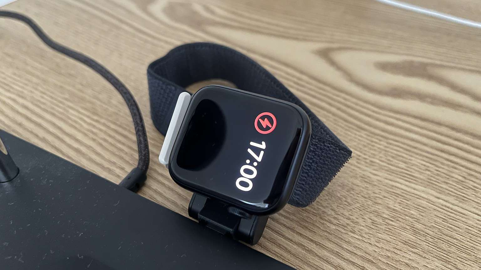 How To Stop the Charging Cable Symbol From Showing on Apple Watch - The ...
