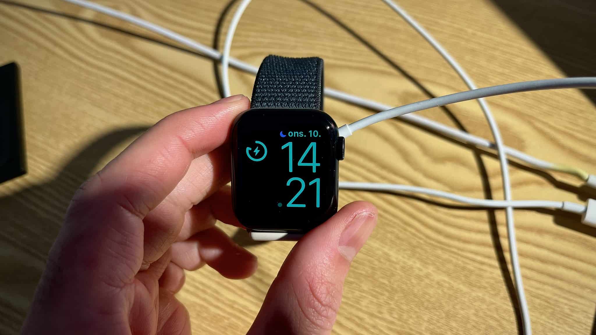 How To Stop the Charging Cable Symbol From Showing on Apple Watch - The ...