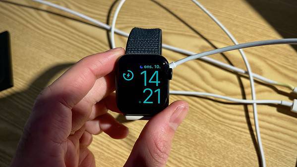 Apple Watch Series 9 vs SE 2nd Gen: What’s the Better Watch? - The Mac ...