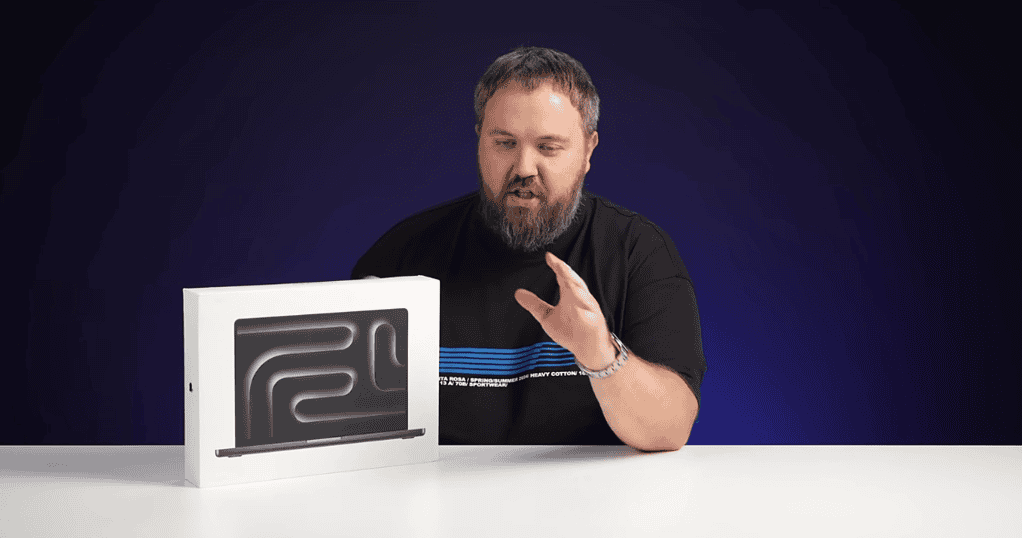 YouTuber Upgrades MacBook Pro Storage from 256GB to 2TB By Bypassing ...