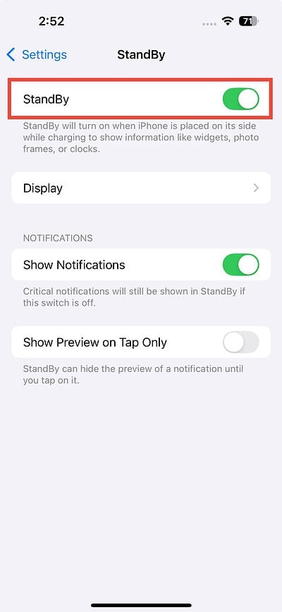 How to Display an Analog Clock on Your iPhone Lock Screen