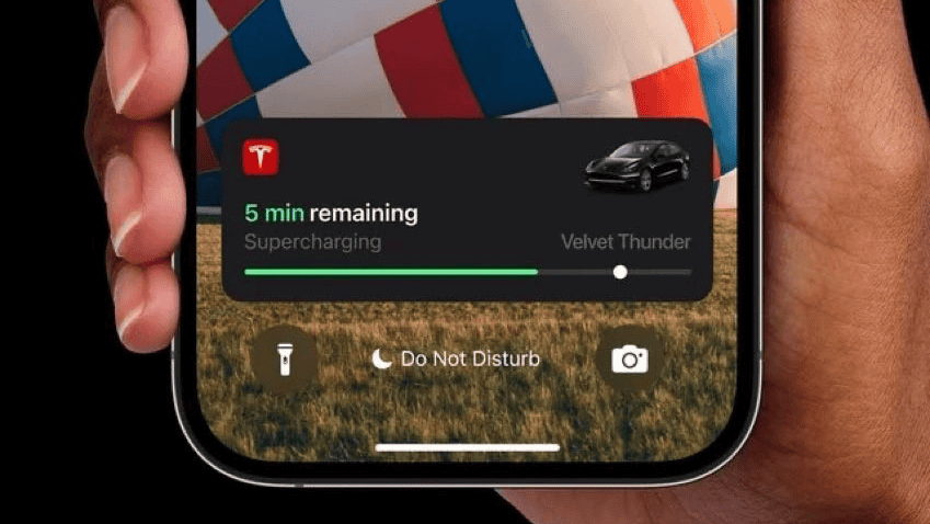 Tesla App Gets Live Activities Support for Supercharging