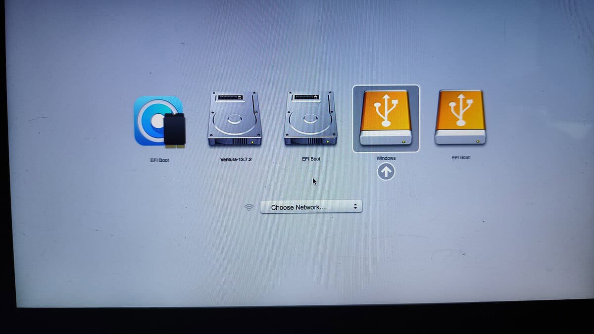 Can I Install Windows 11 24H2 on a MacBook Without TPM? How To Do It ...