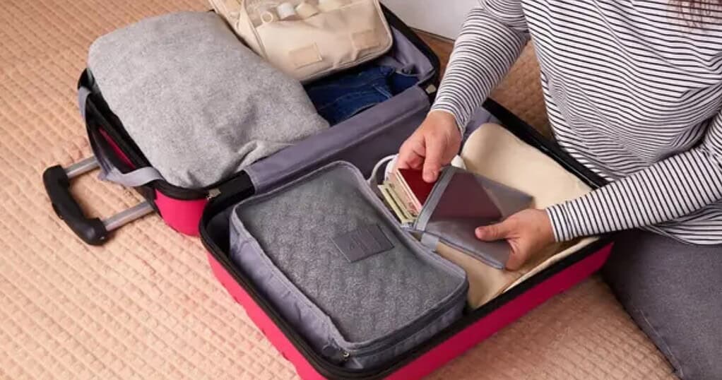 Smart Packing for Apple Users: Apps That Simplify Travel and Gear ...
