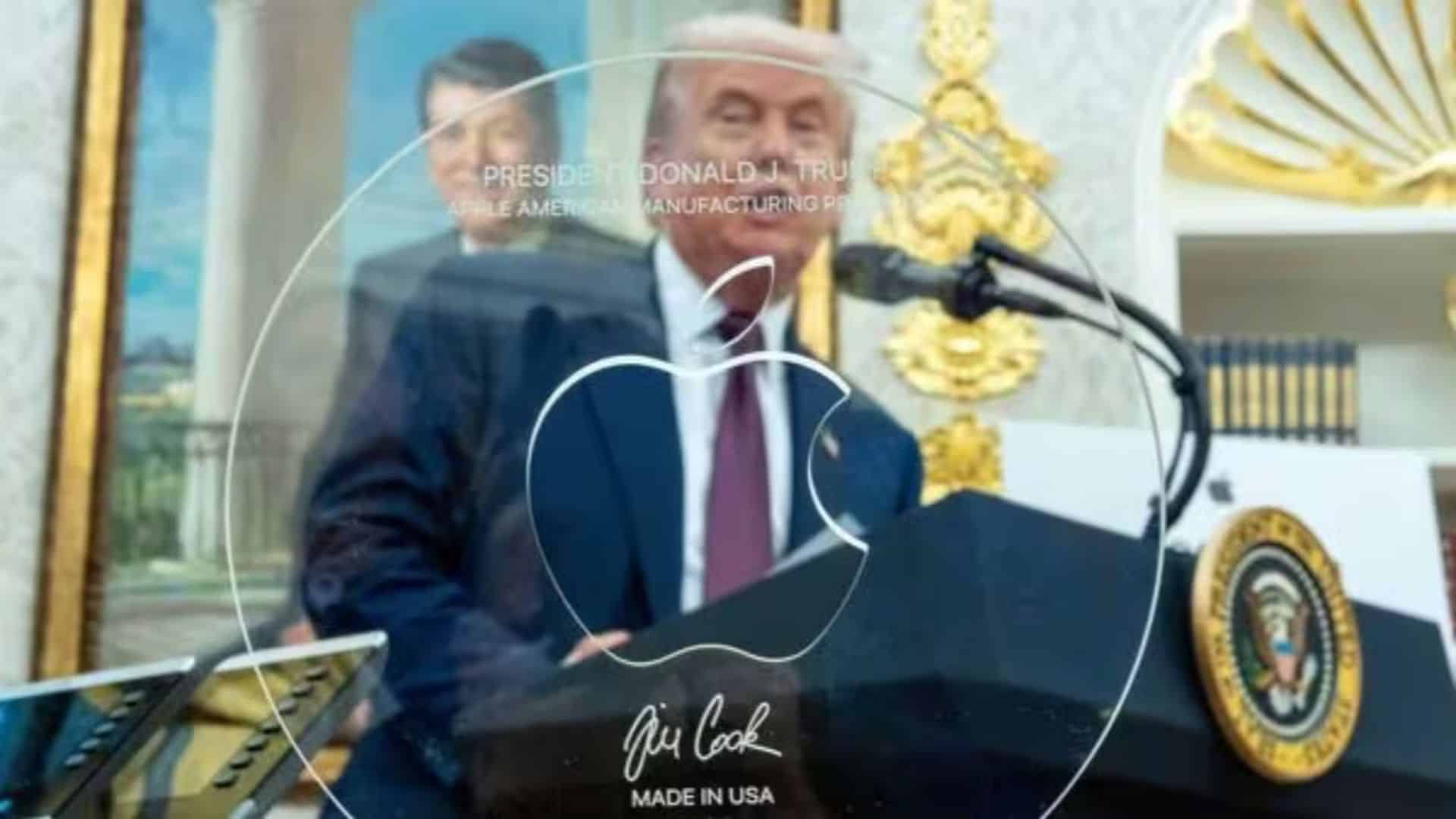 After 24k Gold Gift, Tim Cook Returns to Trump’s White House for AI Event