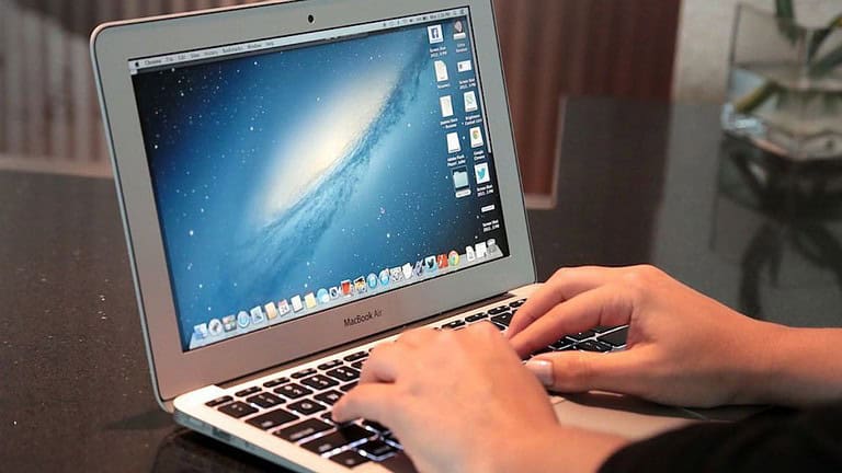 Apple Marks 11-Inch MacBook Air as Obsolete After Nearly a Decade