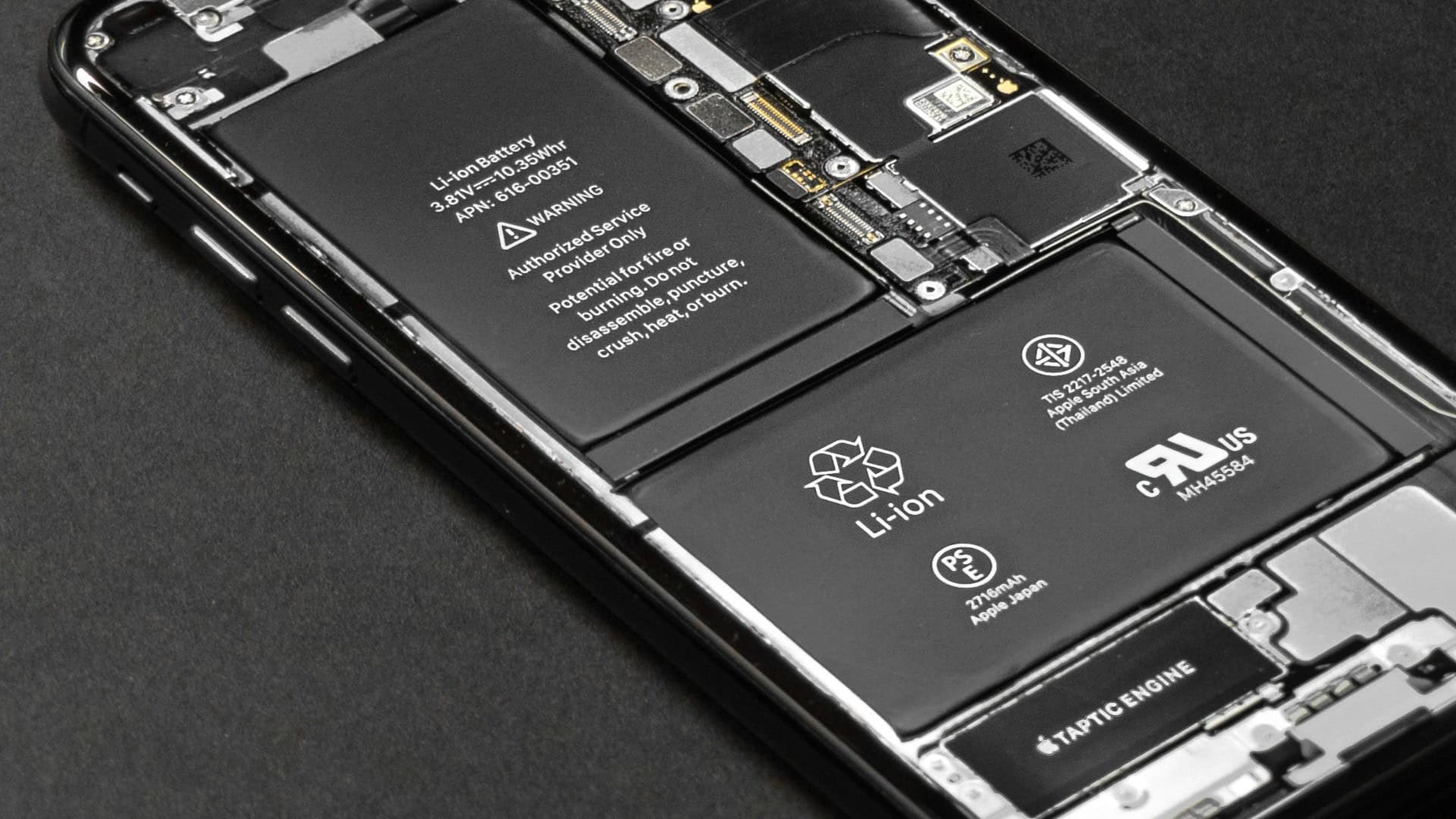 Can iPhone Batteries Be Replaced (& Why It’s a Good Idea)