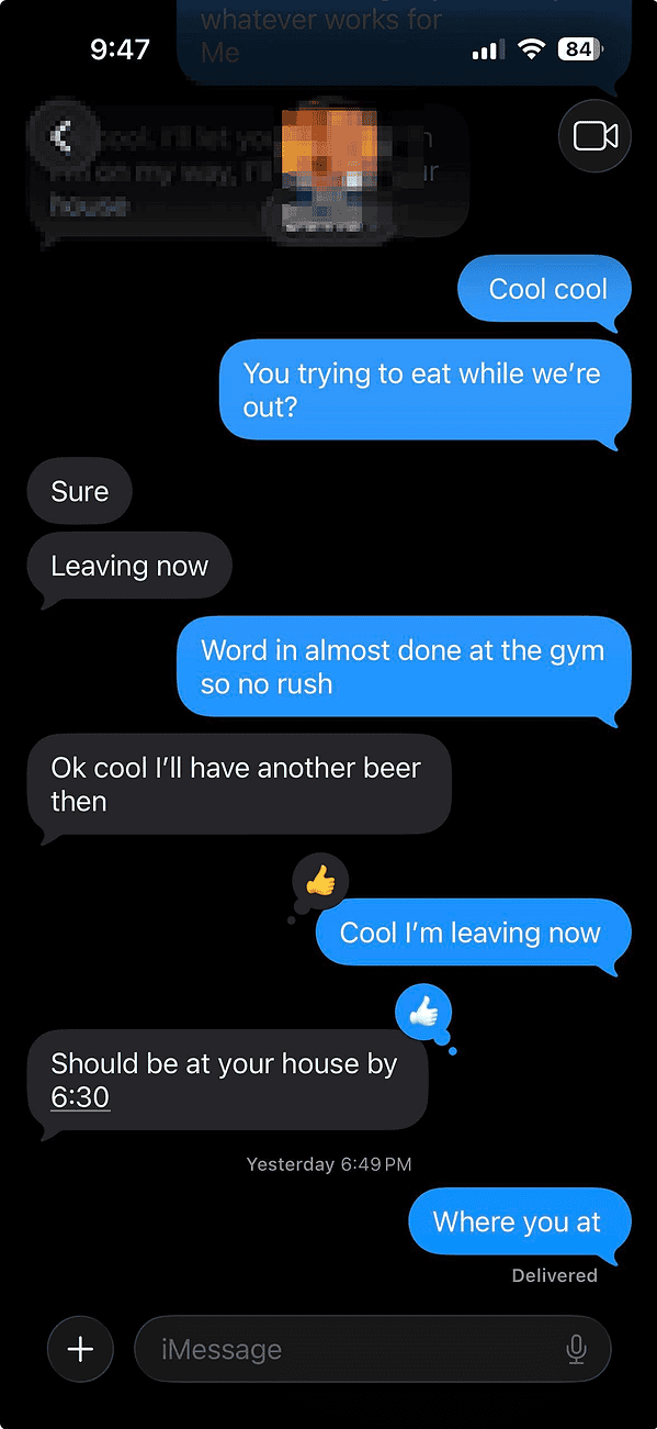 How to Change the Background on iMessage (iOS 26)