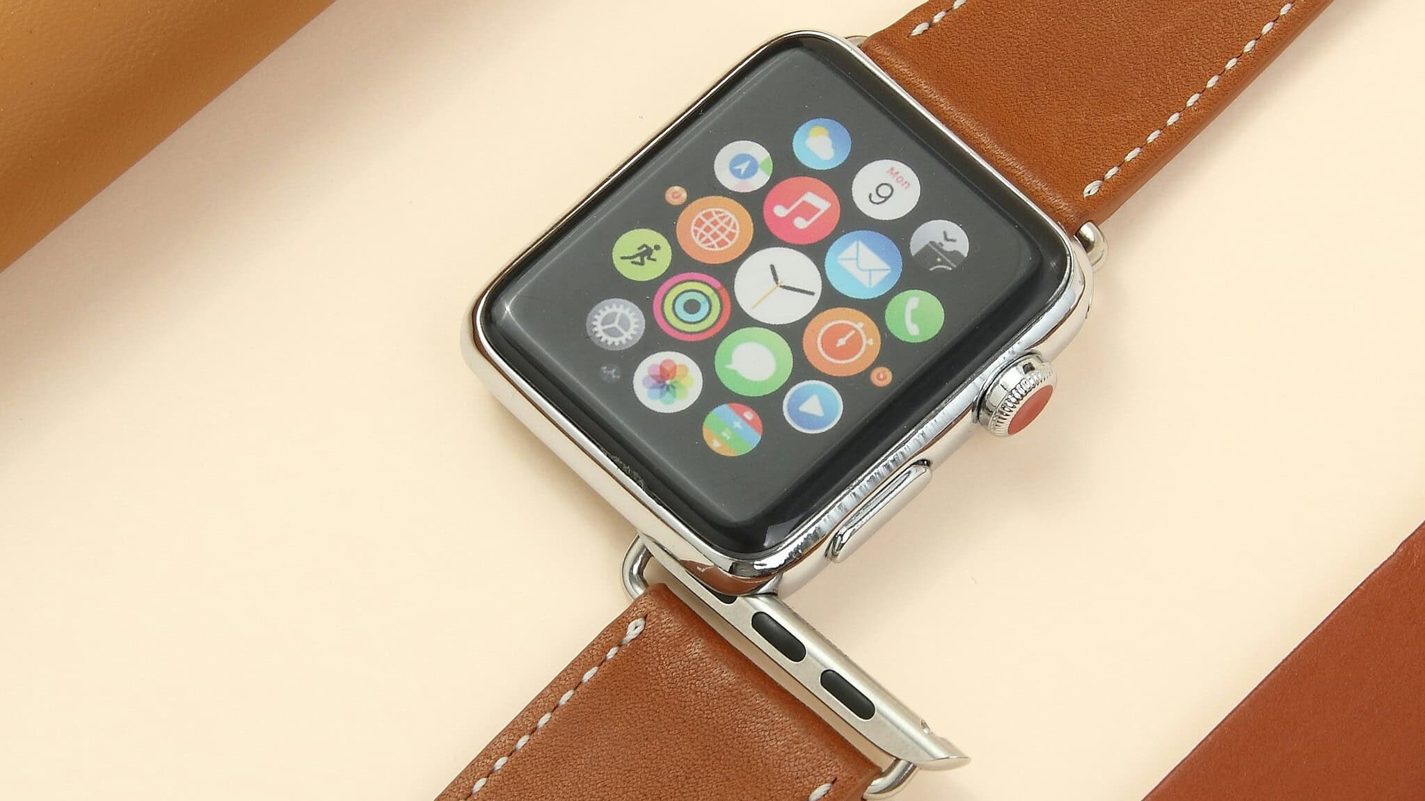 5 Steps to Remove Band on Your Apple Watch Without Tools