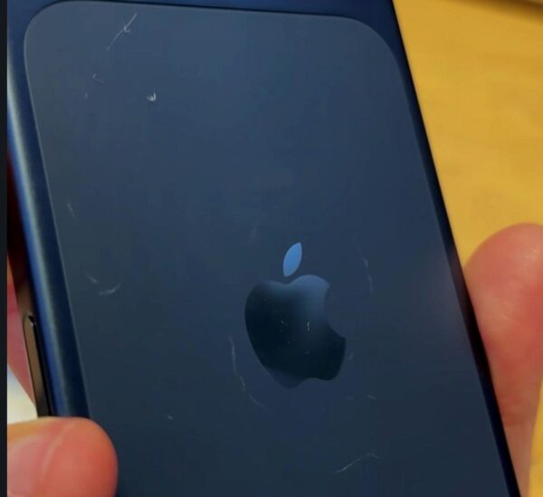 iPhone 17 Pro Scratches Raise 'Scuffgate 2.0' Fears on Launch Day
