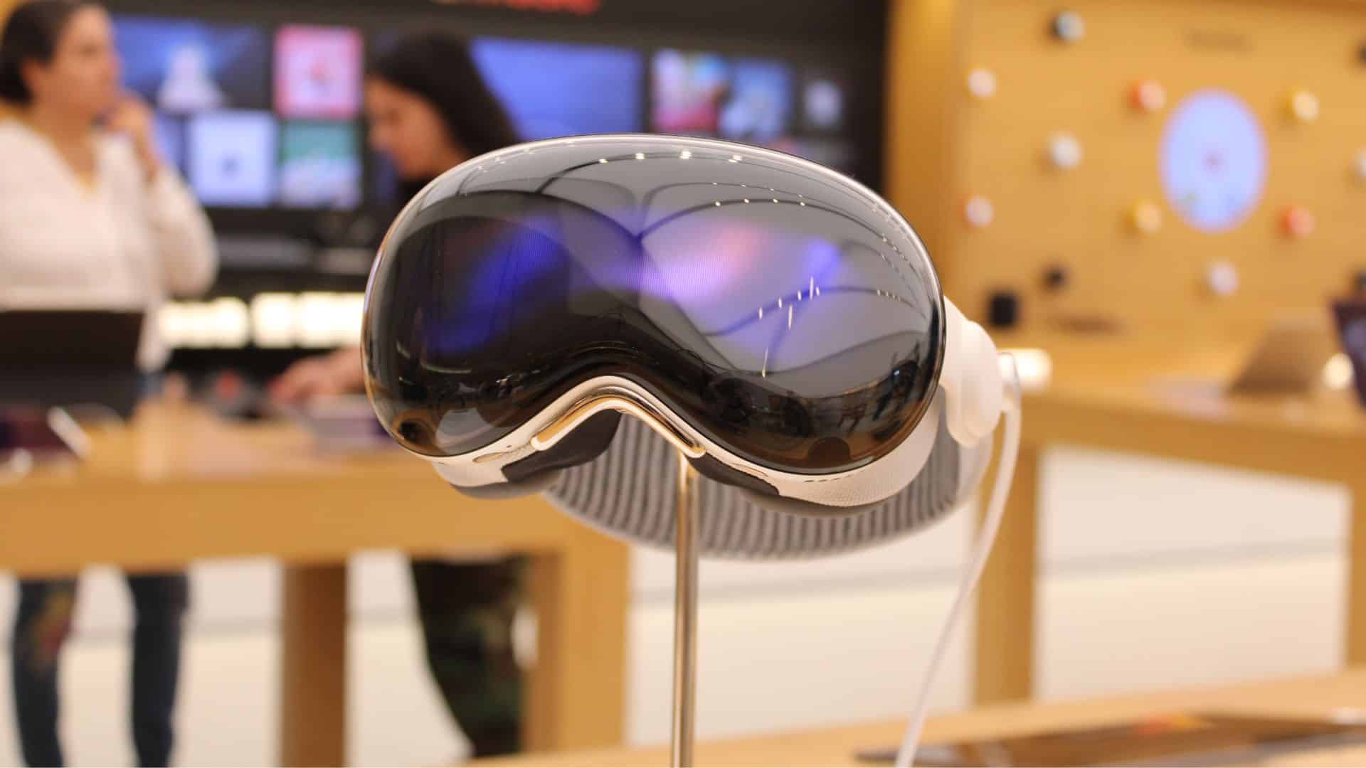Apple cuts Vision Pro M5 price in the UK by £300 from last year’s model