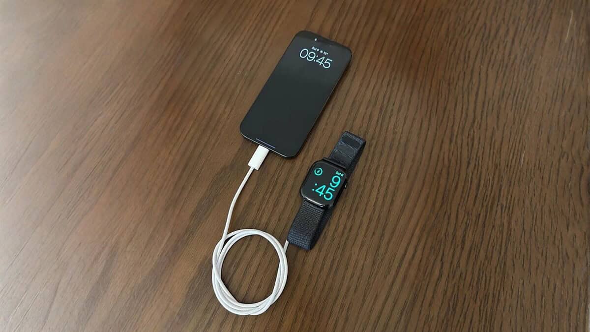 Reverse Charging Works: Use your iPhone to charge an Apple Watch