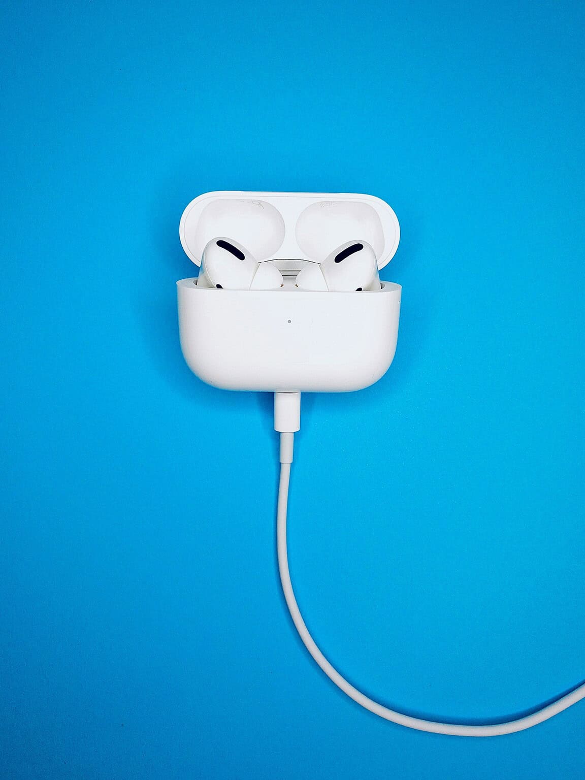 AirPods Pro 3 How to Charge: A Comprehensive Guide