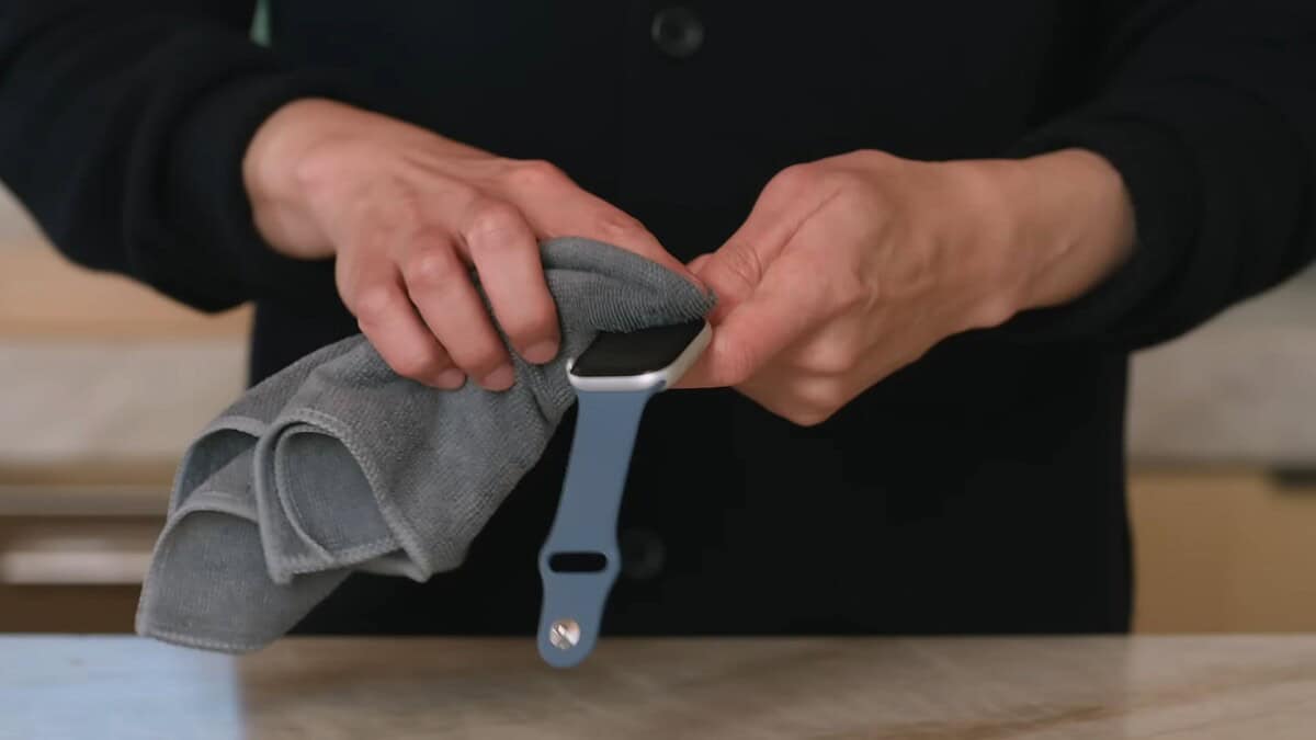 Apple Just Shared the Right Way to Clean Your Apple Watch