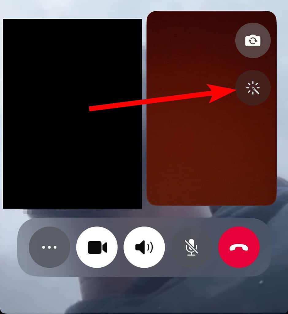 Fix: iPhone 17 Front Camera Keeps Tracking My Face in WhatsApp