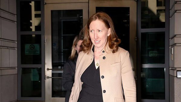 Apple Hires Meta’s Top Lawyer as New General Counsel