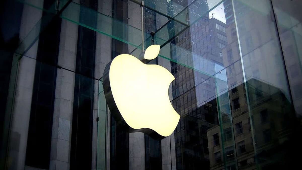 Apple Issues New Cyber Threat Alerts Across 84 Countries