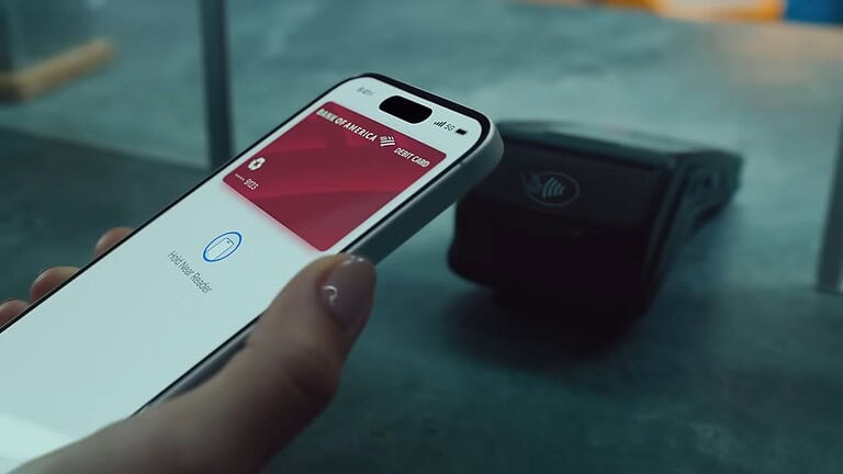 Apple Releases New 'Outrun' Ad to Highlight Apple Pay