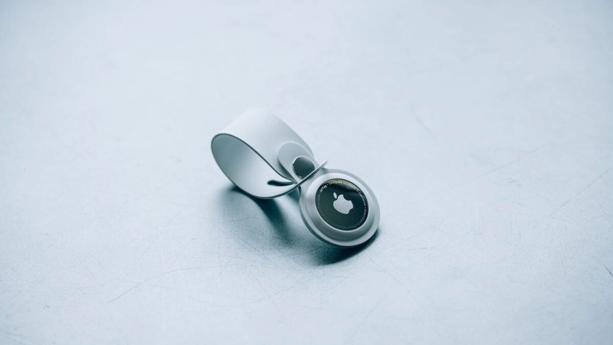 Apple Reportedly Building iPhone-Connected AI Pendant with Always-On Camera