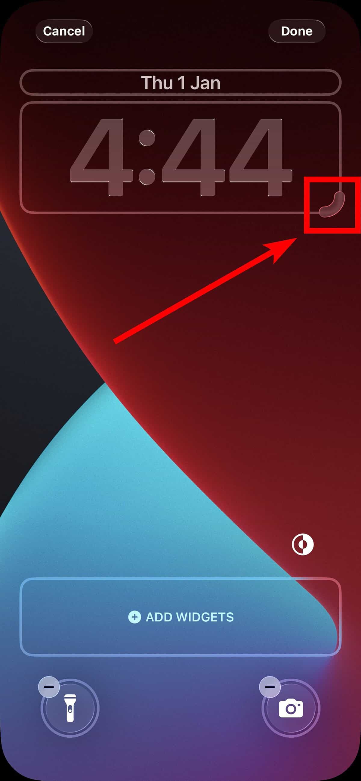 How to Stretch the Clock on the Lock Screen in iOS 26