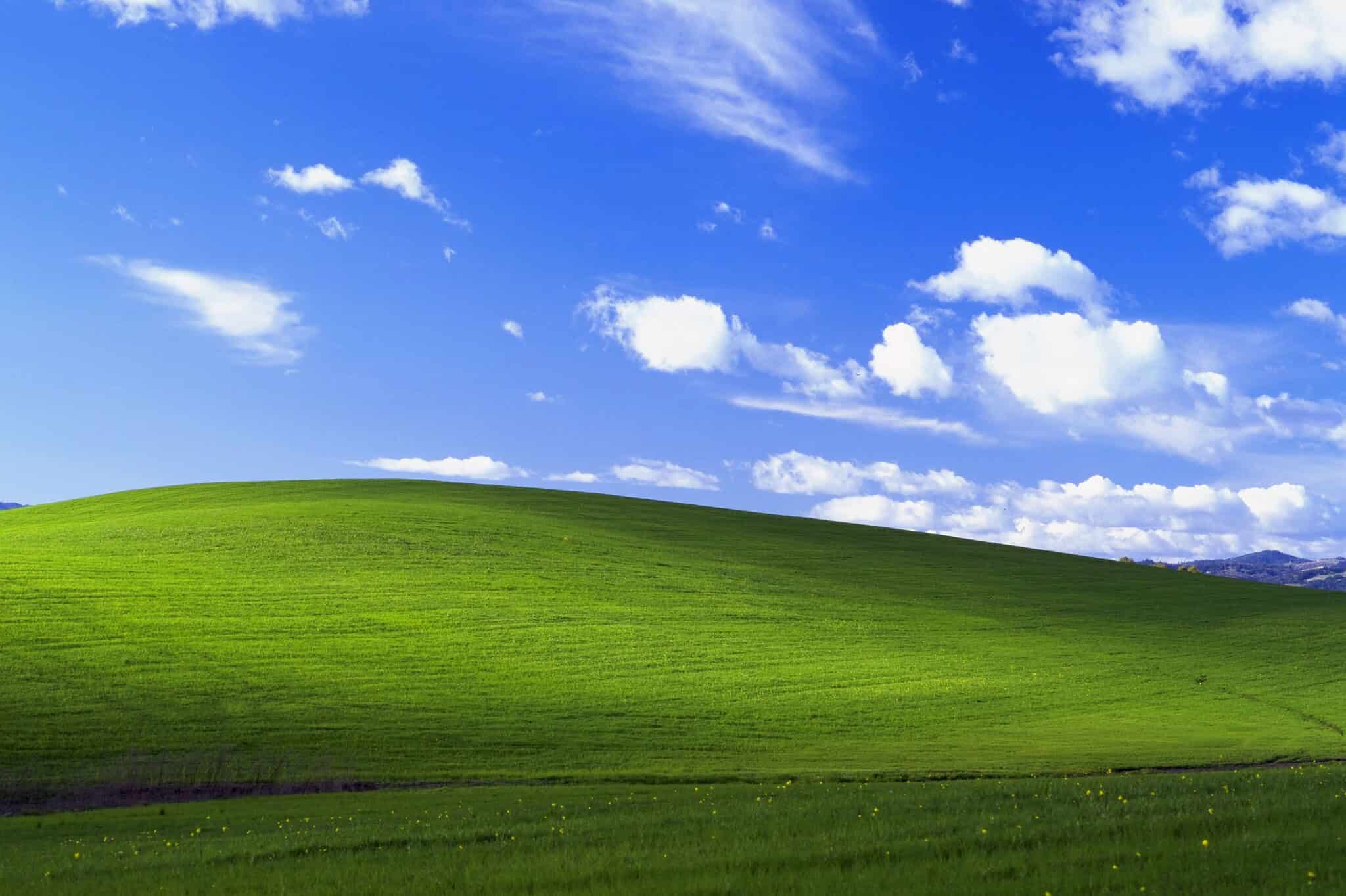Download Windows XP Wallpapers for MacBook in High Resolution