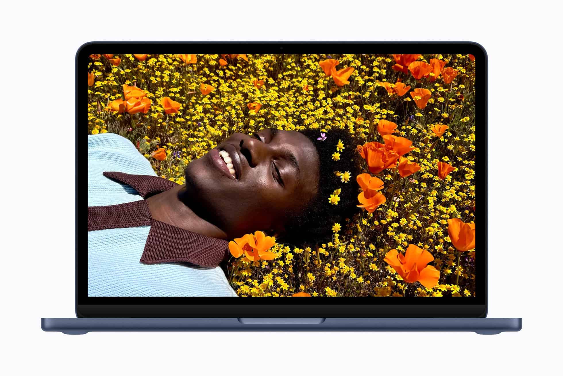 MacBook Neo Brings 16-Hour Battery Life and Liquid Retina Display at $599