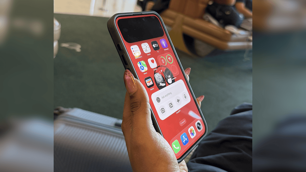 No, iOS 26.4 Doesn’t Add a Privacy Display Feature to iPhone